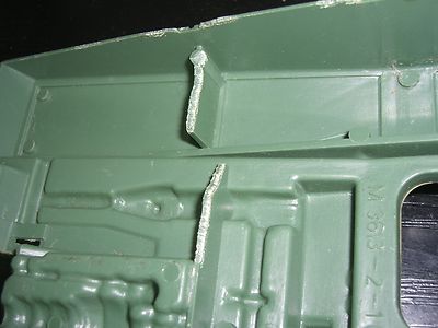 G.I. GI Joe 1985 BRIDGE LAYER MAIN BODY CHASSIS TOP BROKEN PART ...